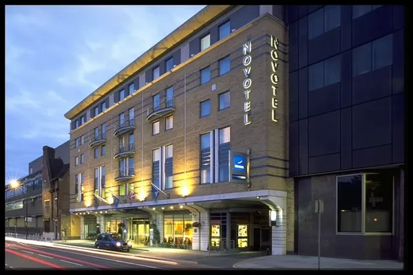 Novotel London Waterloo Christmas Parties 2026 | Party Nights & Packages