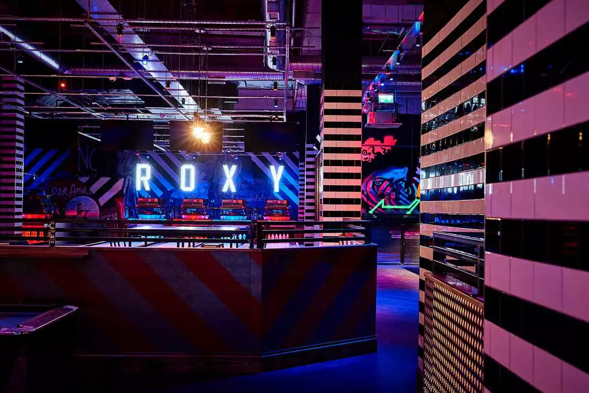 The Dave Grohl Zone Hire, Roxy Ball Room Nottingham The Cornerhouse ...